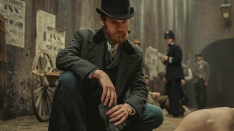 4 détectives, 4 époques différentes et une victime dans le teaser ...